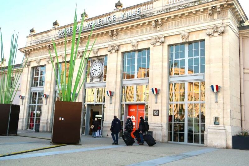 Où dormir à Valence en France ? | Les quartiers + meilleurs hôtels